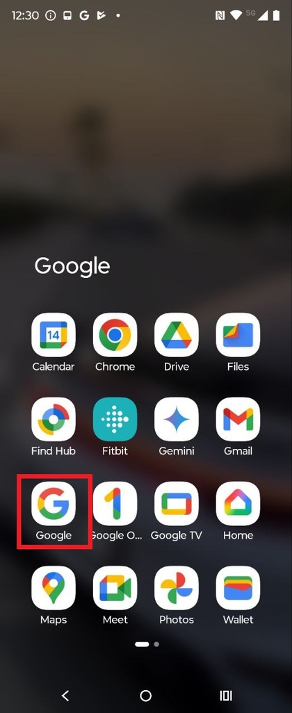 How to Enable Google Assistant on the Lock Screen of Motorola Razr 60 ...