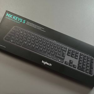 How to Connect Logitech MX Keys S to Multiple Devices via Bluetooth ...