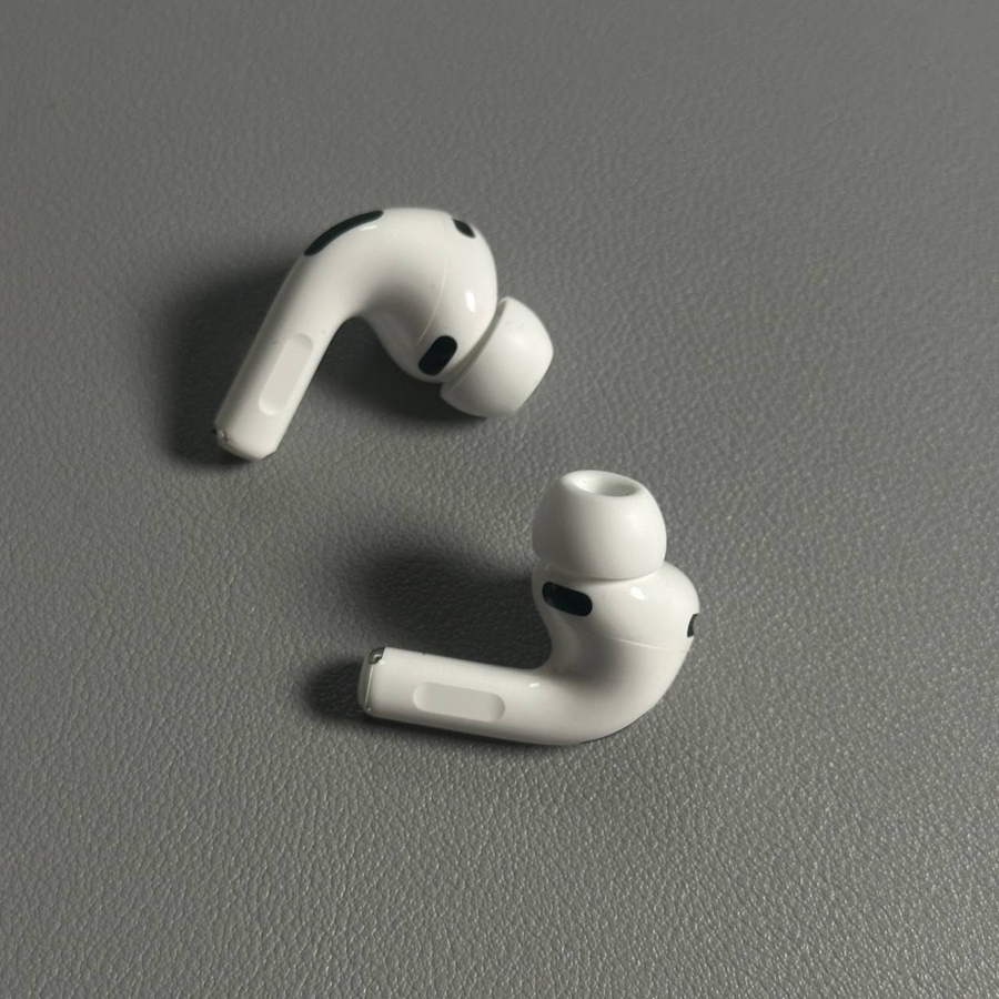 How to Fix One AirPod Louder on Apple AirPods Pro 3 | ManualsLib